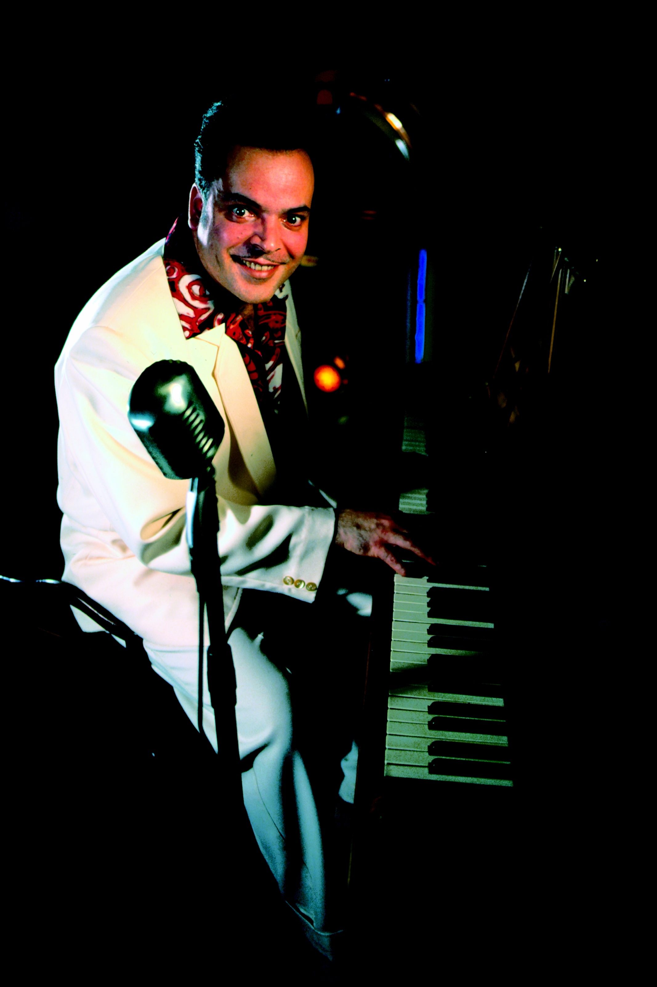 Mike Sanchez - UK Agent